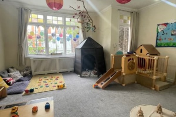 Dee's Day Nursery (Wimbledon) Ltd, 2 Mansel Road, Wimbledon, London ...