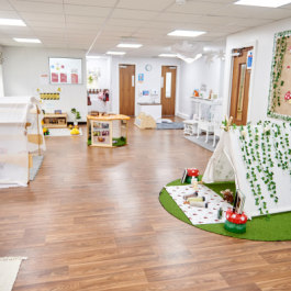 Busy Bees Leeds Pudsey Littlemoor, Littlemoor House, Littlemoor Road ...