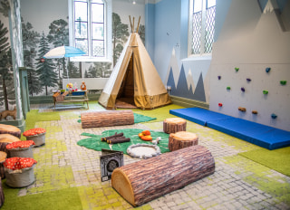 Heathside School Hampstead, 84A Heath Street, London NW3 1DN