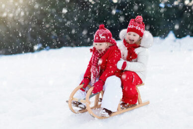 Top 5 tips for keeping children warm in cold weather