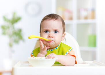 Weaning a baby: When to start and how to introduce solid foods